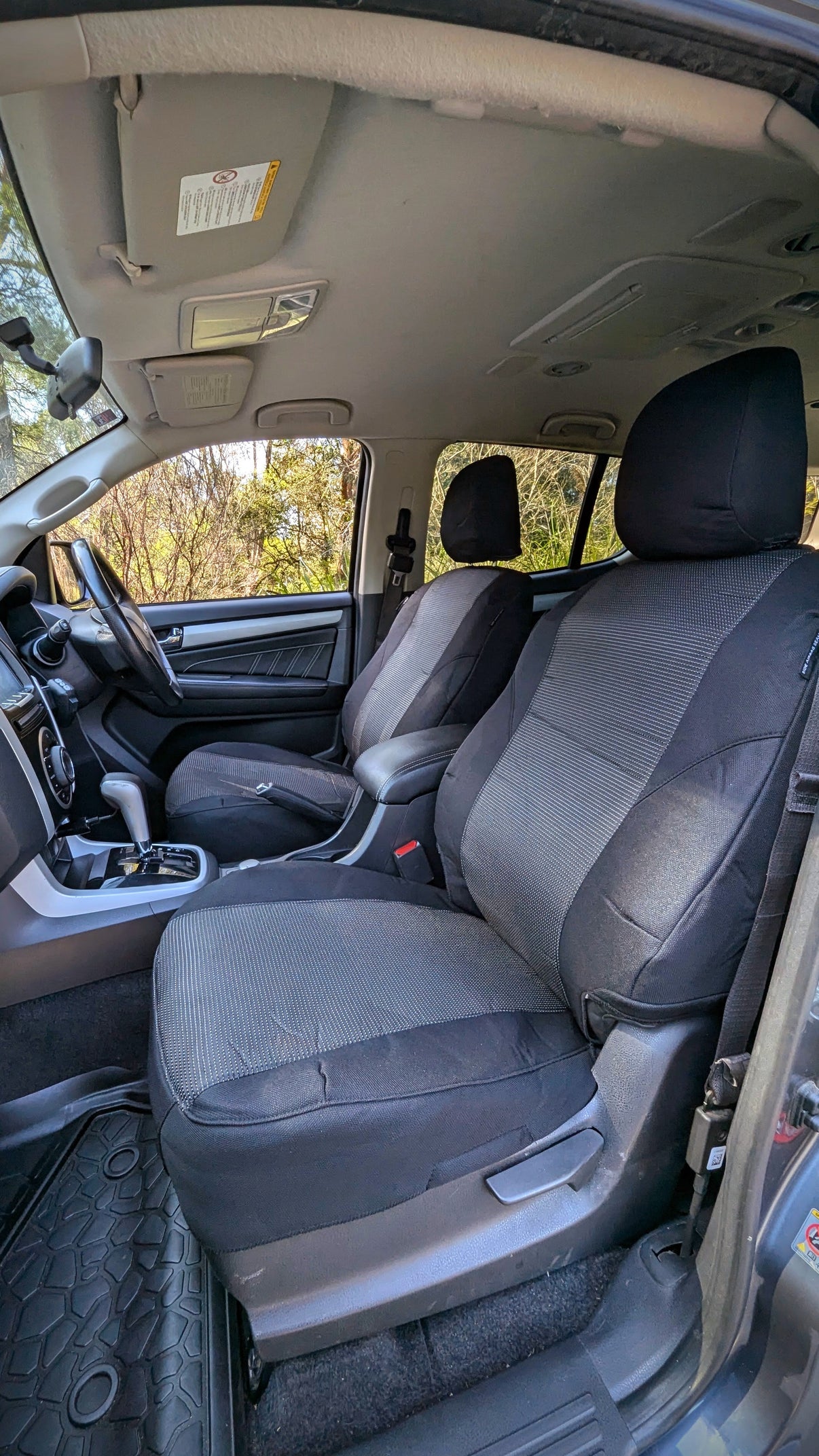 Premium Seat Cover for Toyota Hiace Van SLWB (2019-2022) – Seat Cover Master NZ